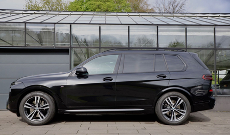 BMW X7 xDrive40i M-sport под заказ из Германии