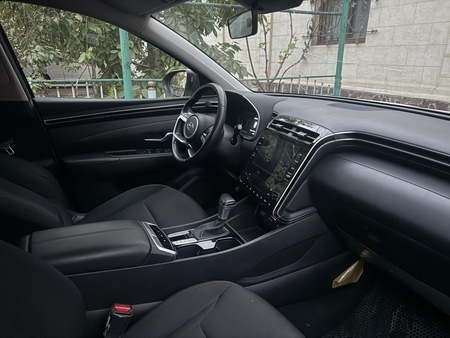 Hyundai tucson 27000 km