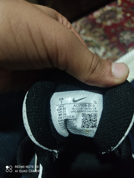 Butsi Nike original americadan kelgan
