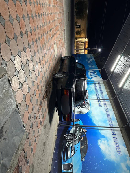 Vaz 2107 qora  2012 yil sotiladi