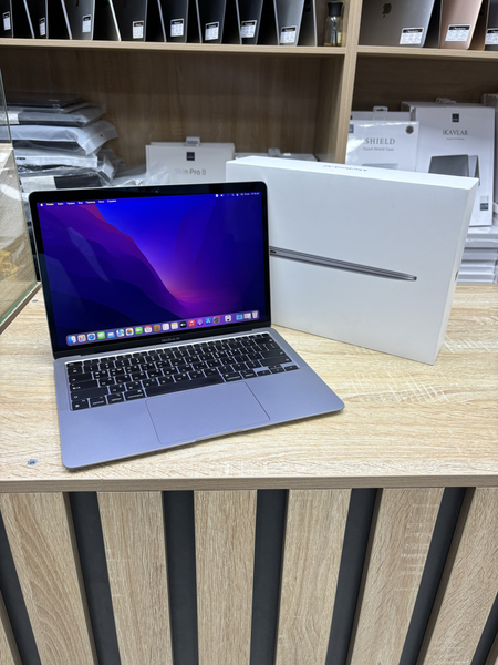 Macbook pro 2018 core i9 32/1TB