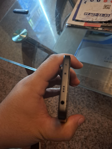 Продам Redmi Note 13 8/256