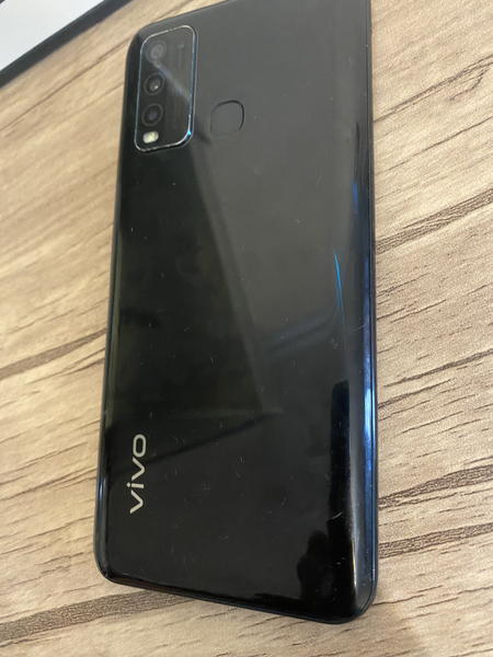 Vivo perfektum+GSM SIM kartalarini poderjka qiladi