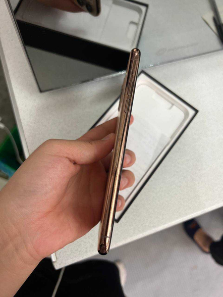 iPhone 11 pro max сотилади!