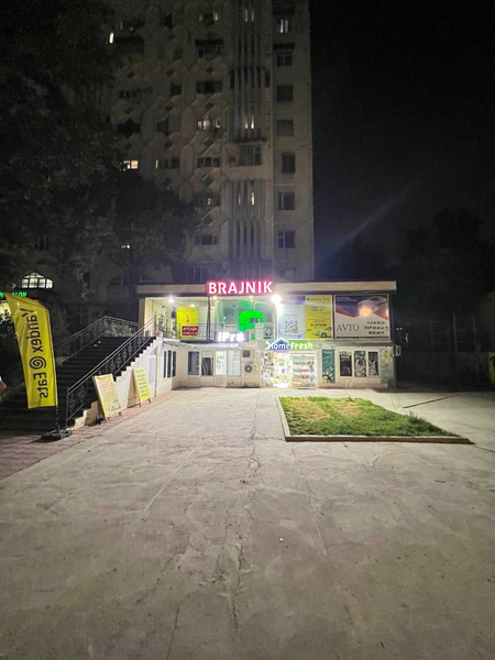 Аренда помещения под магазин / офис у дороги, АХМАД-ДОНИШ у МЕТРО