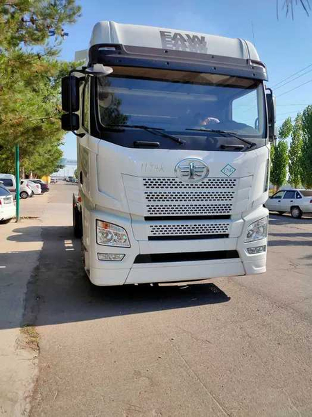 Тягач FAW J6P 6X4 CNG Arenda s Vikupga beraman