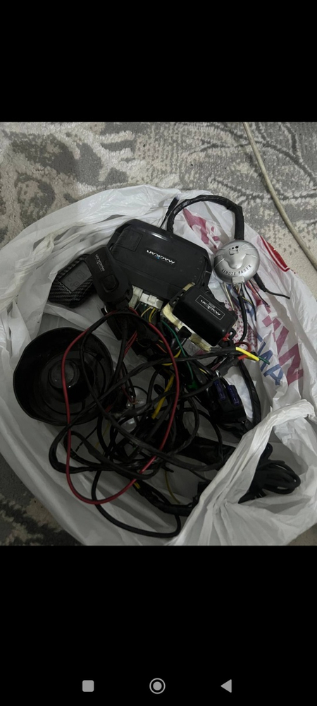 Mejigar906  pul kamplekt sotiladi. Holati zur.