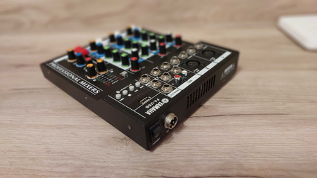 Yamaha F4-USB Микшер 4-канальный