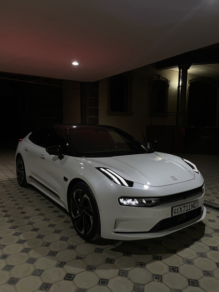 Zeekr 001 z sport 2024    Л.С 544