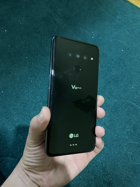 LG v50 ThinQ 5G Snapdragon 855 srochni sotiladi