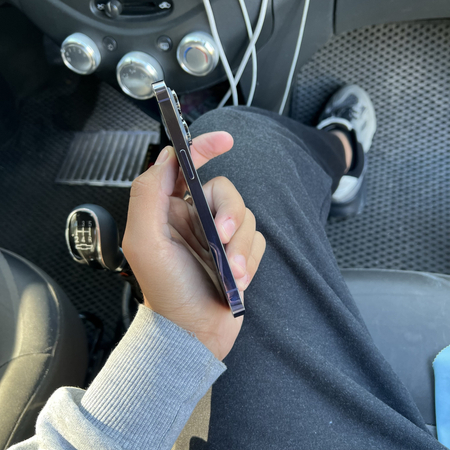 Iphone 14 pro Karopka bor ochilmagan
