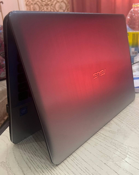 ASUS VIVOBOOK MAX srocni sotiladi