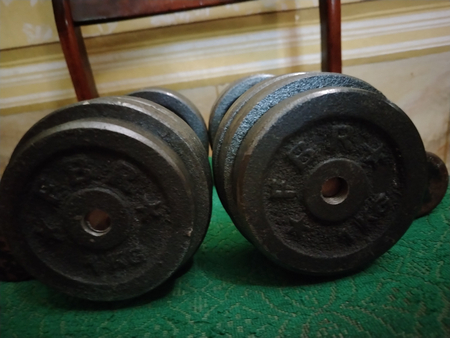 Продаются гантели
