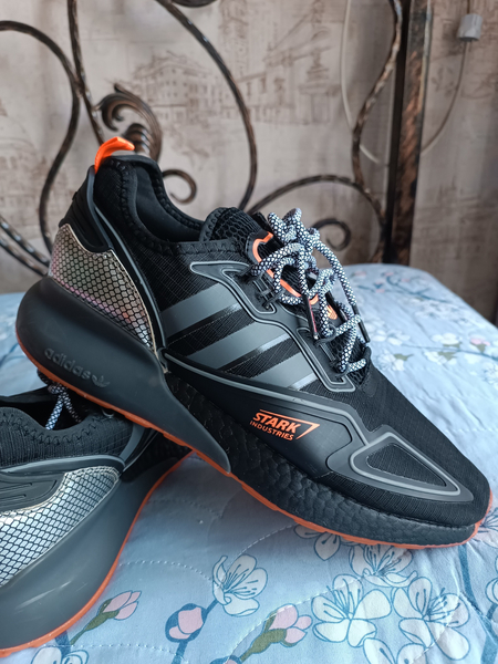 Кроссовки Marvel x Adidas