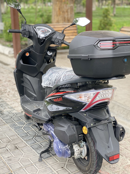 Sport Skuter 150 kubalik eng tez yuradigani optomga bor
