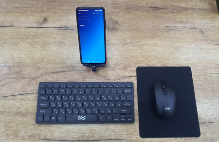 Telefon uchun Klaviatura Mishka complect Bonus bor va Dostavka bora bo