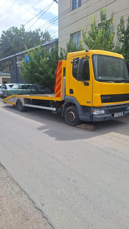 Evakuator DAF Lf sotiladi yili 2002     продаётся евакуатор Д