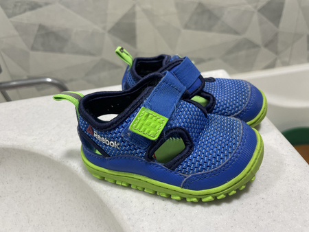 Сапоги резиновые и Reebok 19 р