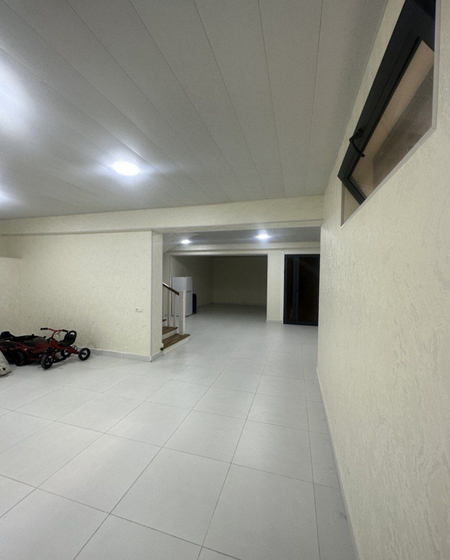 Yunsobod zenittan 1 km ichkarida 2sutu 250 000$min