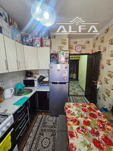 3 xonali 60m² 3-qavat sotiladi.