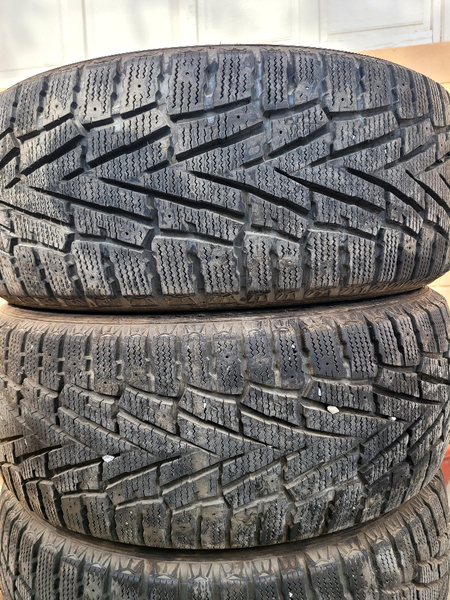 255.55.R18 Зимни шины