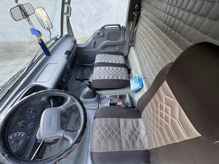 Isuzu 2016Yil 218000km