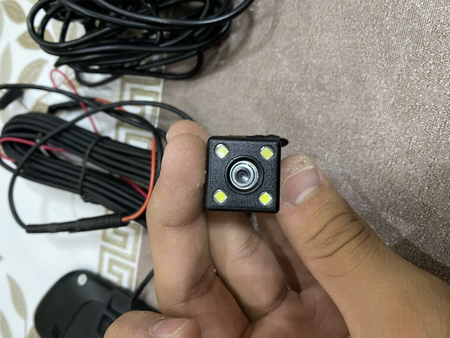 Ifound videoregistrator ideal holatda