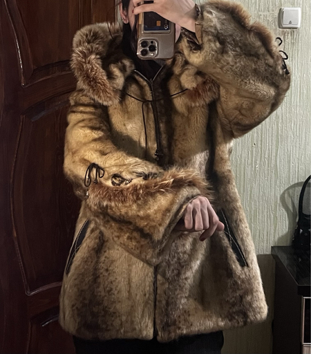 Шуба для модных дам