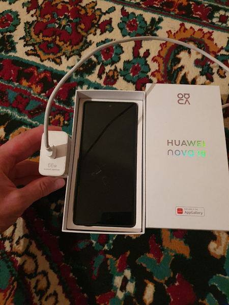 Huawei nowe 10 holati zòr karobka dakumenti bor