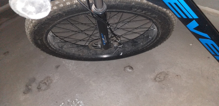 Velosiped sotiladi