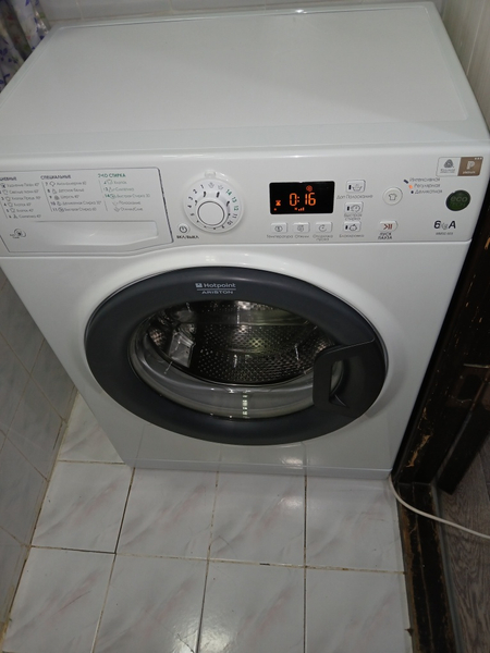 Hotpoint atiston 6кг. В идеаоьном состоянии.