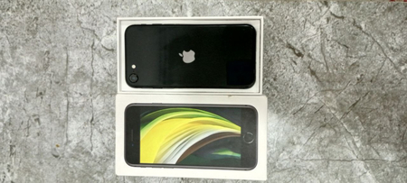 Iphone se 2020 sotladi