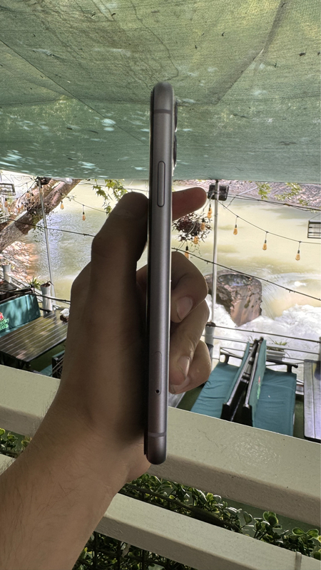 Iphone 11 64 в идельном состоянии