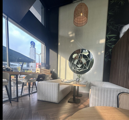 Kafe va restoranlar uchun mebellar zakazga.