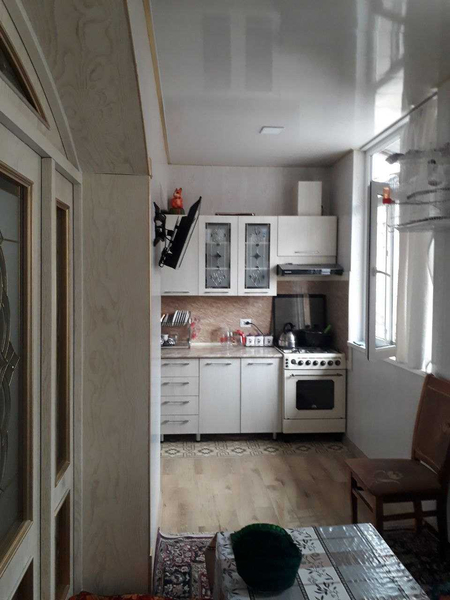 Тинчликда 3 хонали квартира,2-каватда,евроремонтли, 70 m2