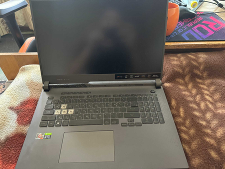 Asus rog strix G713