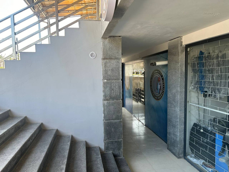 Ofis sotiladi barcha jihozlari bilan