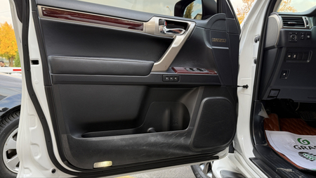 Lexus GX460 V8 2019  Full pozitsiya