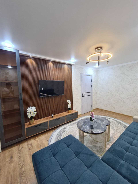 евроремонт Волгоградская 1в2/3/4 кирпич меб+тех балкон 1*3 площадь 28