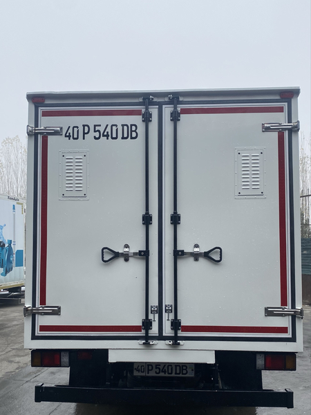 Isuzu CNG 2017  Zavadskoy