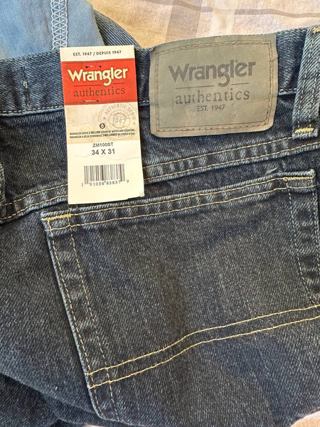 Джинсы Wrangler из США w34,36