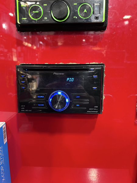 Pioneer mafon b/u ideal holatda