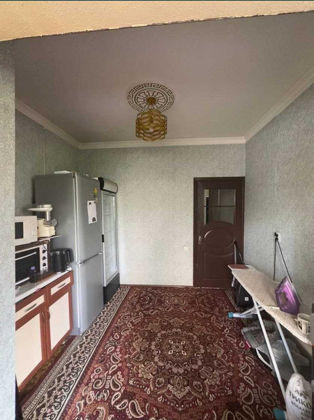 Караташе 3х комнатная квартира на 2м этаже с общей площадью: 100м2