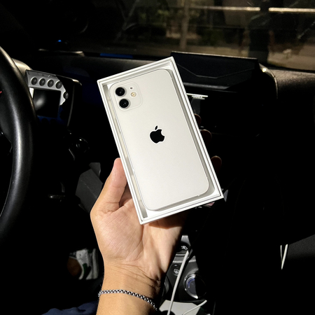 iPhone 12 ochilmagan
