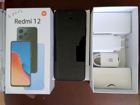 Redmi 12 kafoti bilan