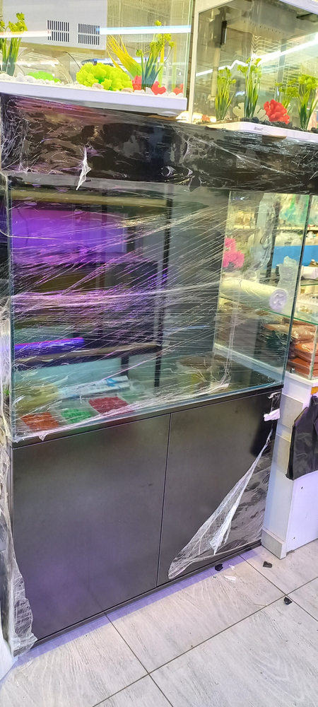 Akvarium va baliq dokoni manzil sergeli va yunusobod tumanida keling..