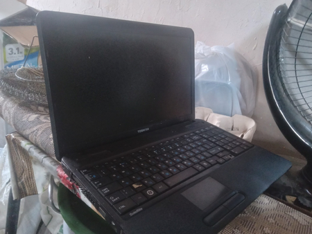 Laptop Toshiba. Noutbook
