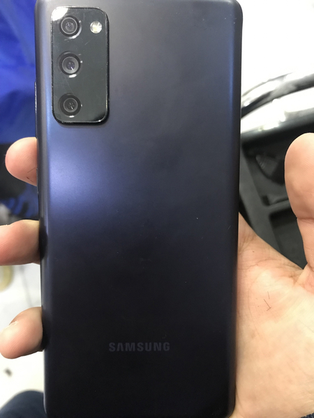 Samsung S20 FE.