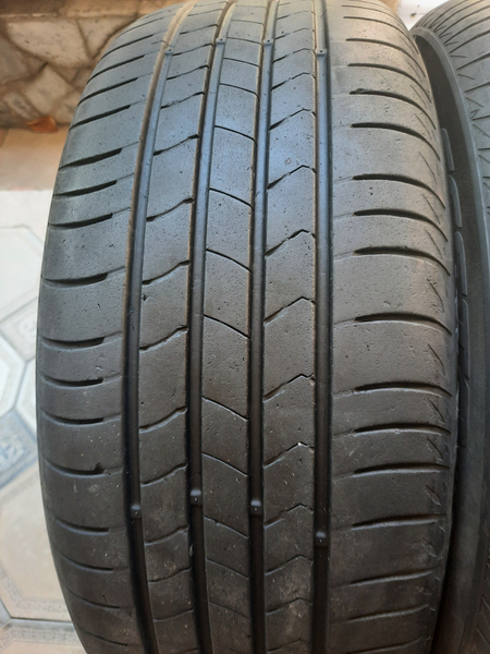 215/55R17.Kumho ecsta.2 дона.