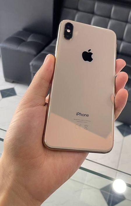 Iphone x s max  256
